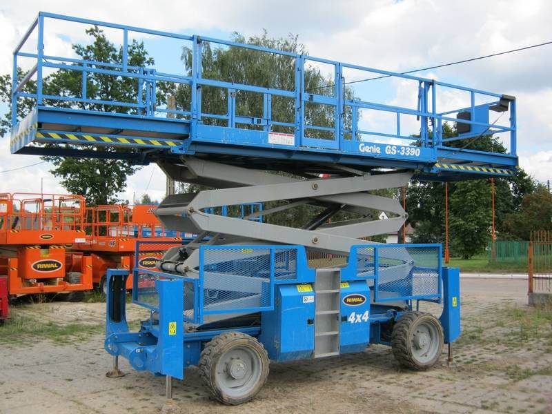 Location nacelle ciseaux diesel 12,1 m | Genie GS3390RT