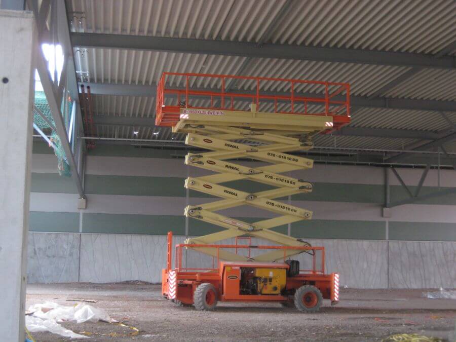 Location nacelle ciseaux électrique 21,4 m | Hollandlift N195EL12